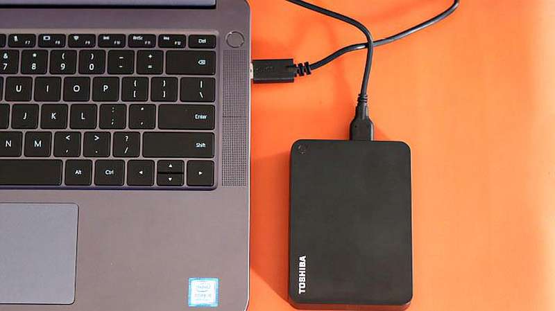 东芝V9 4T移动硬盘,156MB/S赶超网盘速度