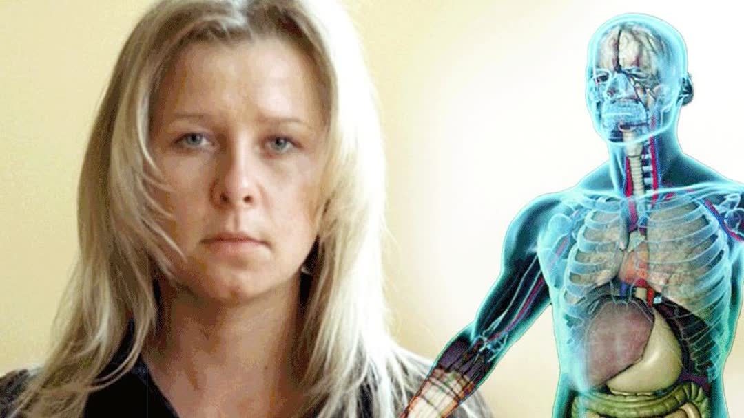 女孩拥有透视眼,能看到人体血液流动,网友:不害怕吗?