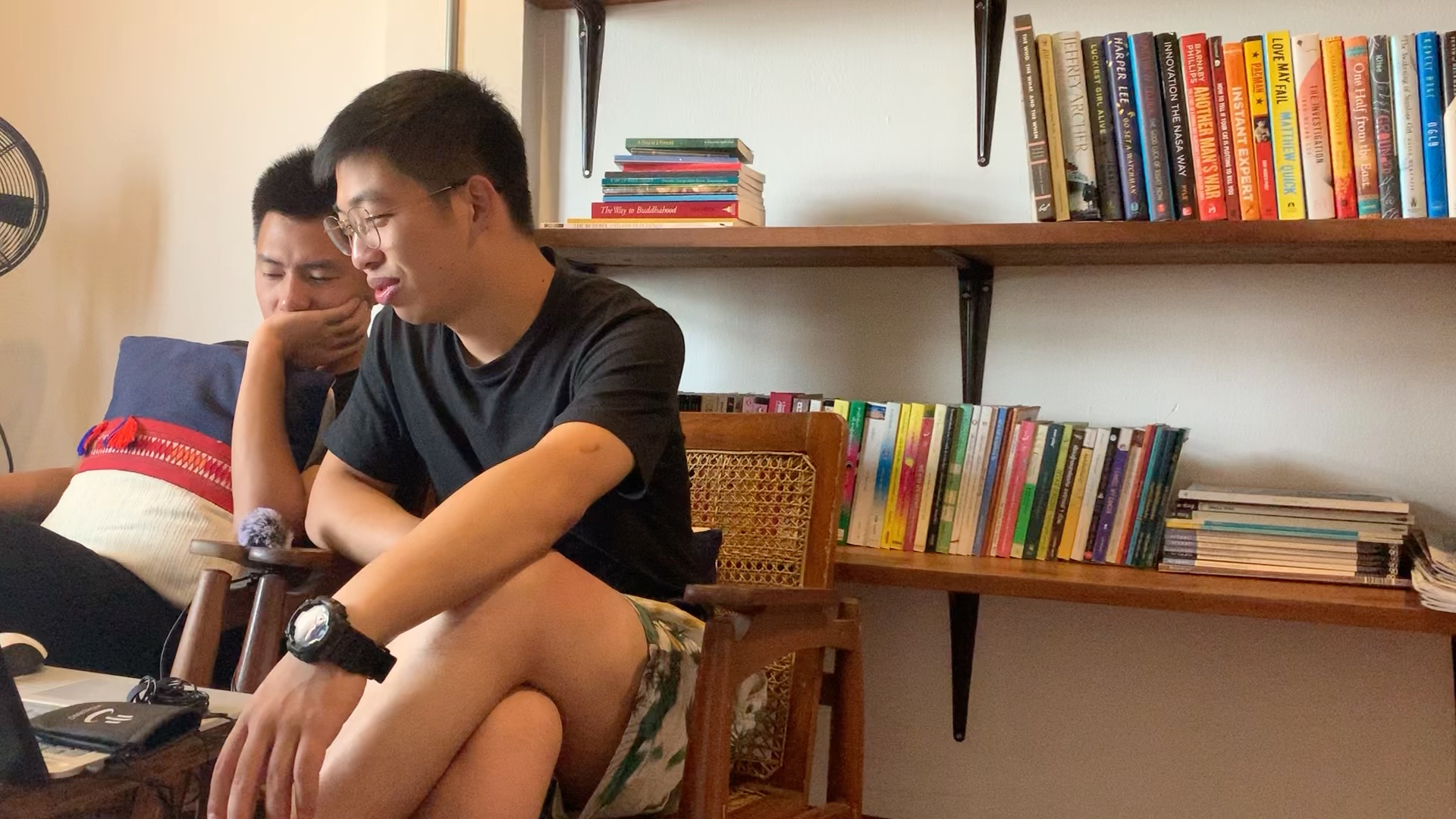 已经开到最大声在看了,有的视频小屏声音小真的不是我们的锅,是大家...