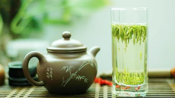 绿茶水你在喝吗?好多人不了解它的作用,我刚知道,记得提醒家人