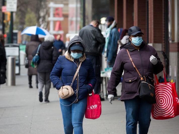 30秒 | 美国新冠肺炎确诊病例超过2438万例