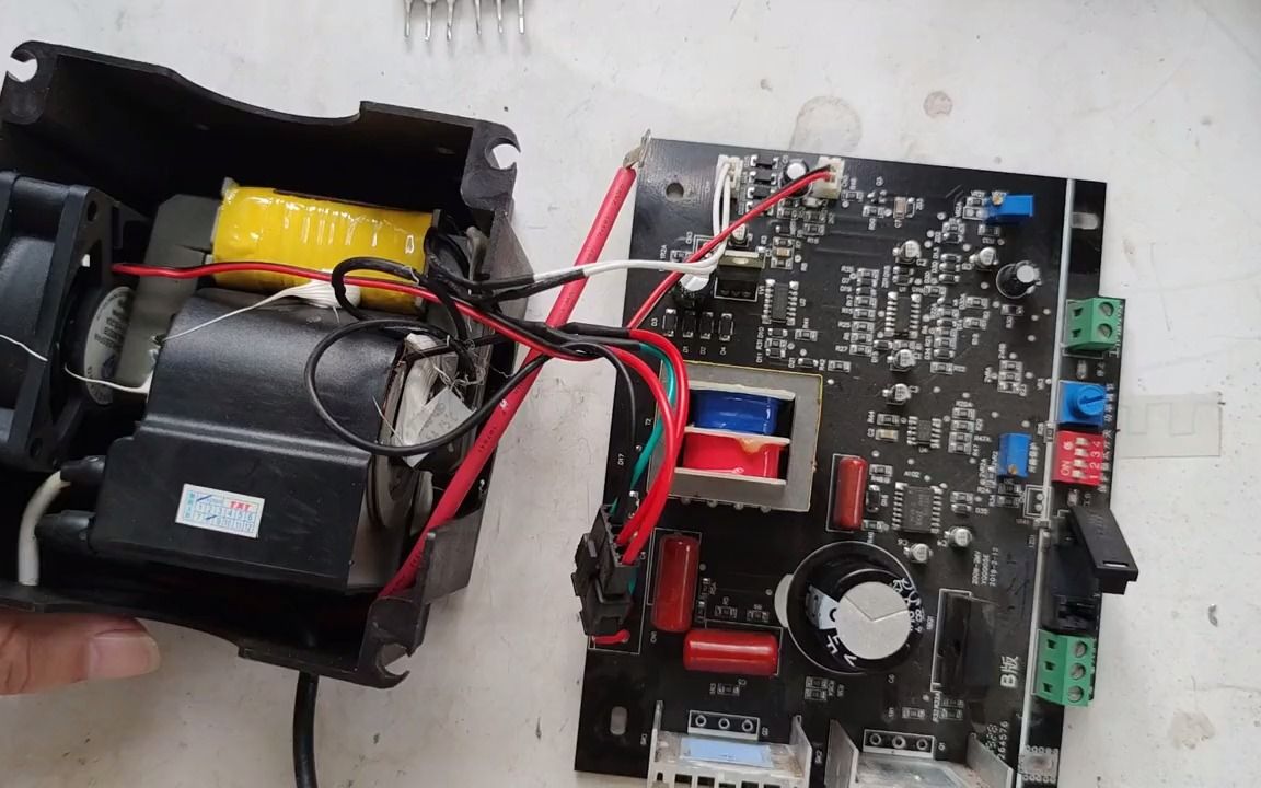 油烟净化专用电源,输出电压几十千伏,维修完成后不知如何测试