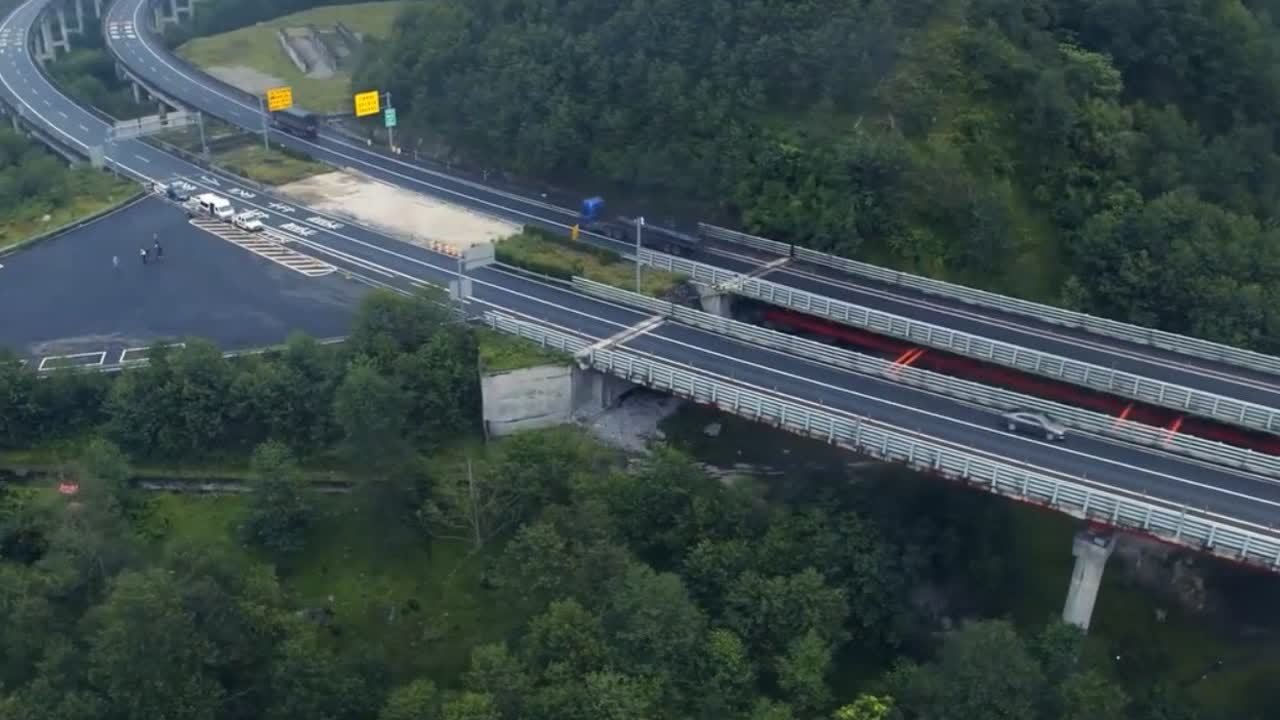 雅西高速处于四川地震带,修建过程相当繁琐,整个工程造价不菲!