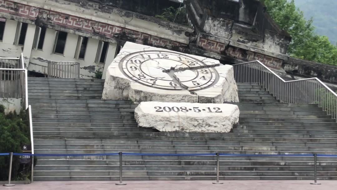 探访汶川大地震留下的遗址,现场详解地震当时发生的感人事迹