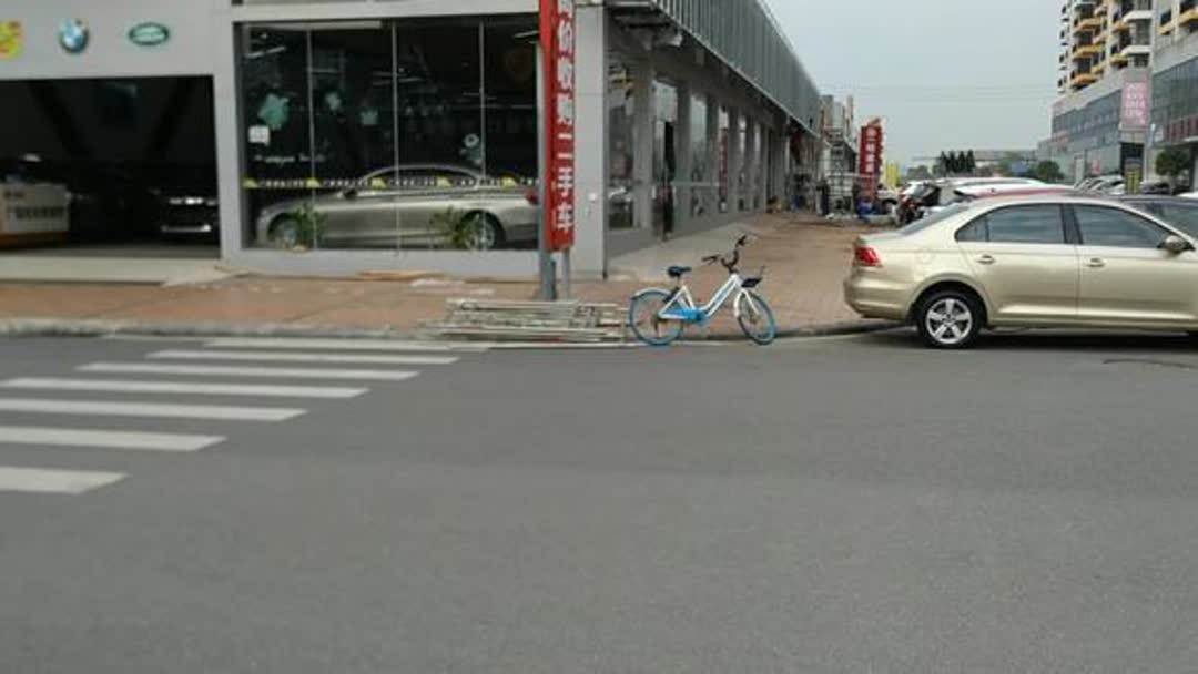 桂林市最大的二手车市场,离车管所只有50米,买车过户真方便