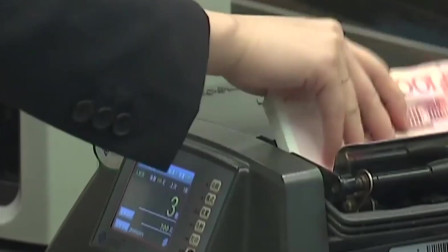 现在智能化这么普遍,去银行办卡也会邀请开手机银行,这是为啥