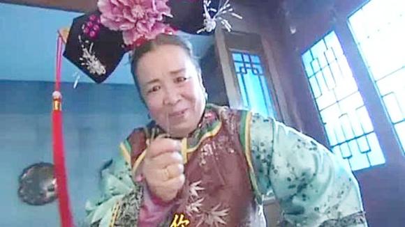 还珠格格翻拍,经典之作无法超越,容嬷嬷这段扎针戏简直童年阴影