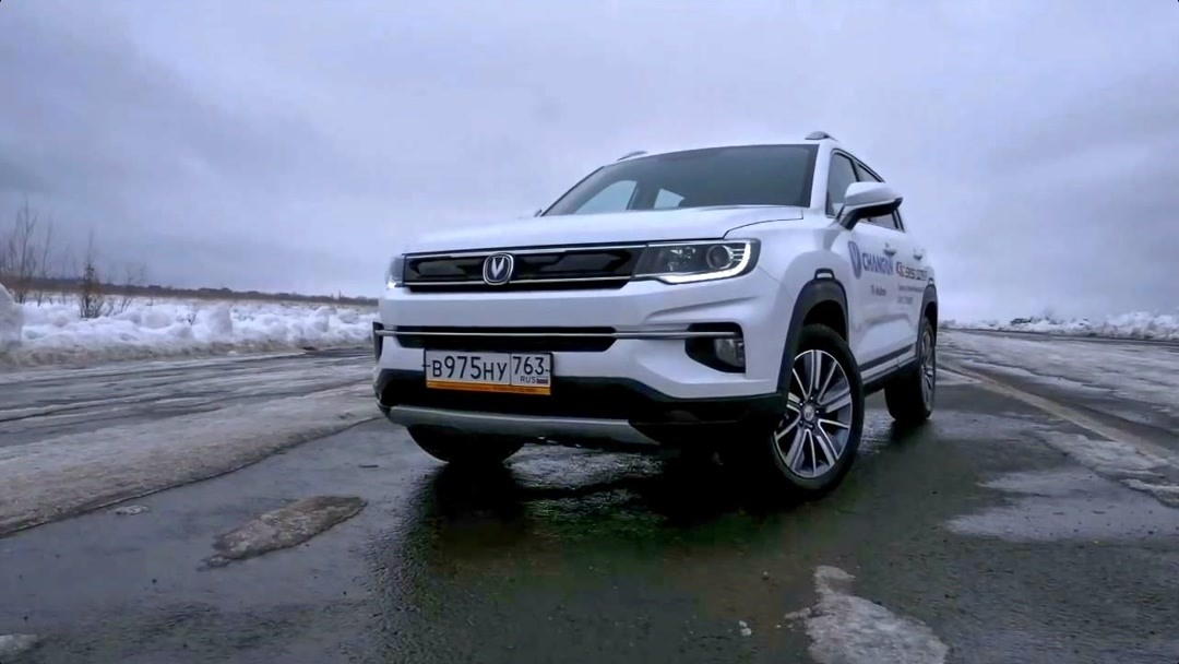 试驾体验2020款长安CS35Plus,雪地里跑一圈,才知道啥叫如履平地