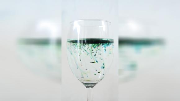 牛奶+色素+洗洁精=滚动动画?这是什么原理