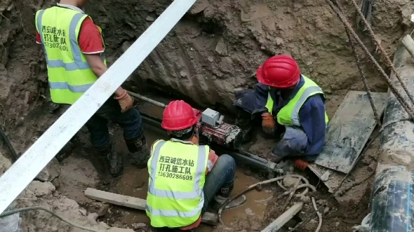 富平电缆管道过路钻孔顶管铺管穿地龙非开挖水平定向钻孔,富平雨污...