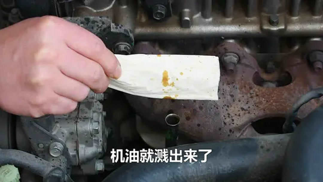 这个小小的废气阀坏了,很可能导致密封圈损坏,发动机烧机油