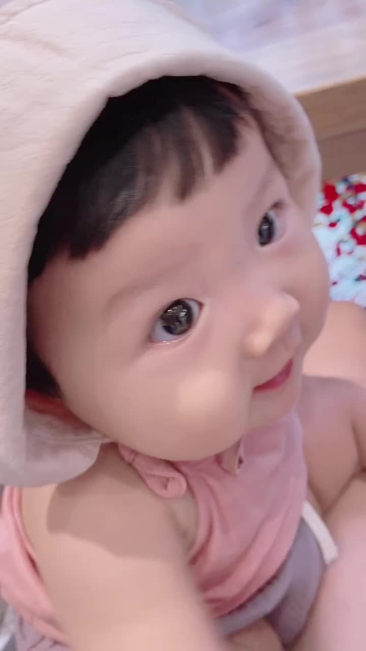 你觉得咱们会成为一辈子的朋友吗?萌娃 小可爱 爱笑的天使宝宝