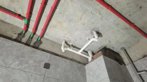 厨房区域的异层排水管,即使存水弯做了检修口,也不行水槽排水管