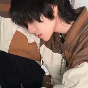 快手秋辞酱 