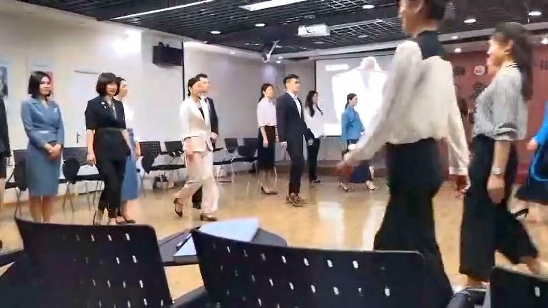 GFAACI中国区考证中心-礼仪培训师-服务礼仪培训课程现场练习