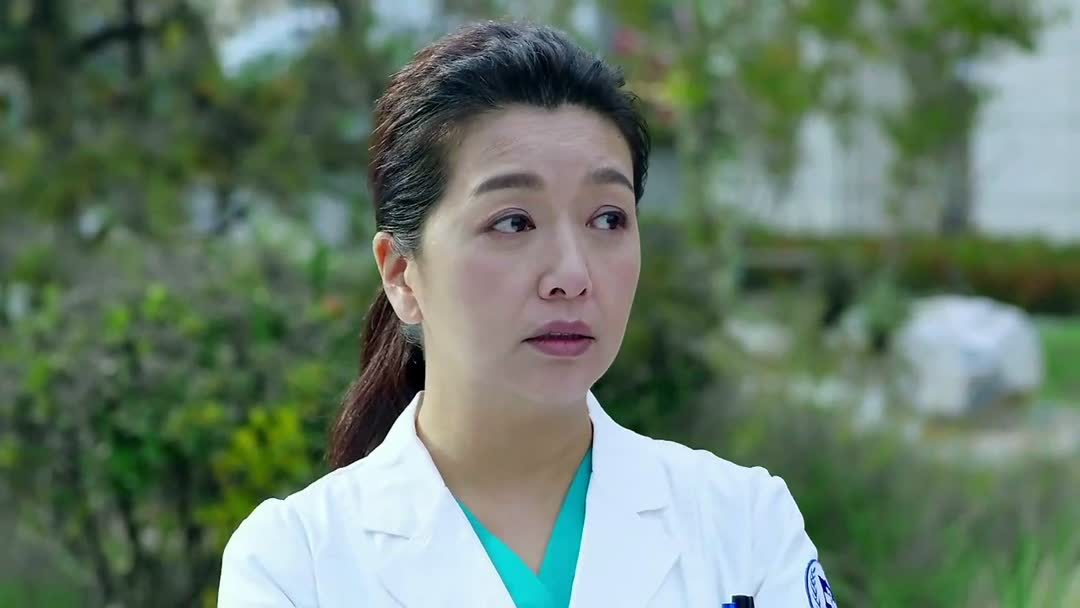 医院选拔行政主任,老资历医生抢破头的职位,美女医生却主动拒绝