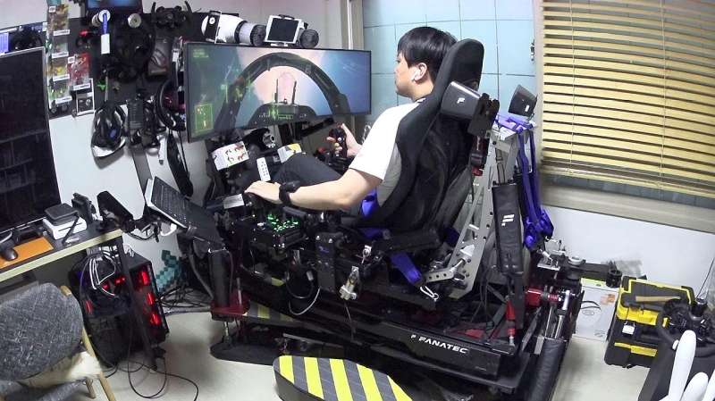 飞行模拟器与运动模拟器相结合，让人身临其境，一起来见识下！