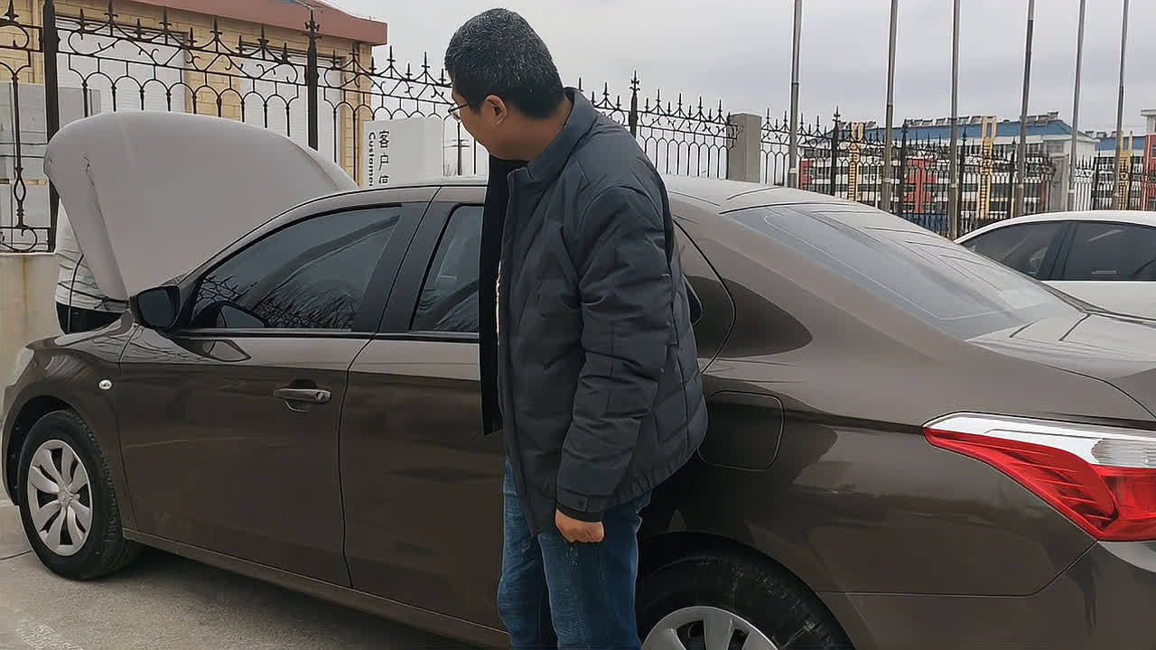 小凯4s店买新车做置换,14年爱丽舍75000公里数,看看能值多少钱