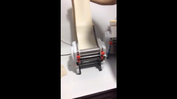 家用电动压面机,方便简单