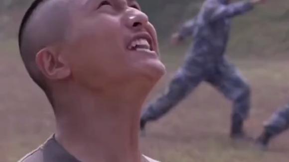 你是不是男人,是男人就给我回去!