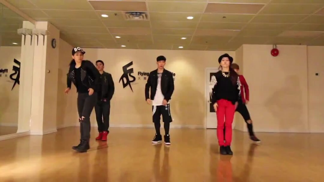 FDS舞团热舞模仿BIGBANG《BANG BANG BANG》MV