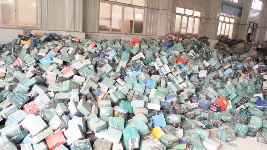 为什么旧电瓶回收价格这么高?回收了做什么用?说出来你都不敢信