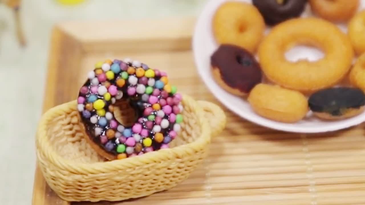手绘定格动画:超迷你甜甜圈,不一般的美味!