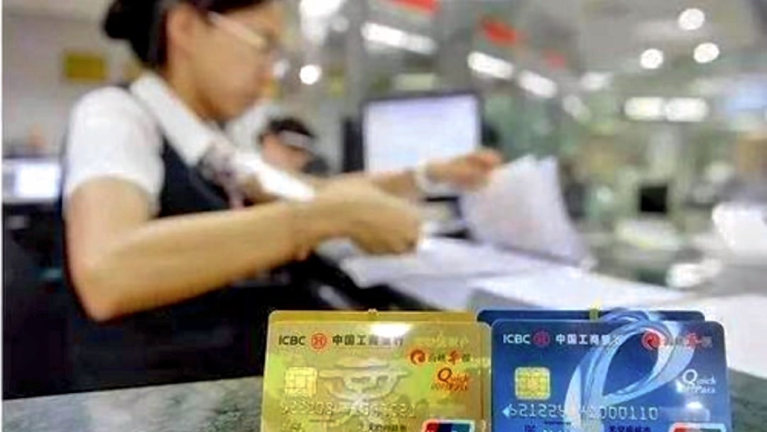 银行卡要不要开通短信提醒功能?多亏银行专员提醒,看完涨知识了