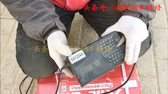 电动车刚换的新电池用不久跑不远,老师傅教你一招,轻松过3年!