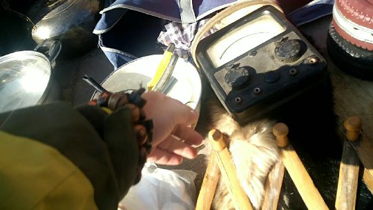 旧物市场七二年老万表,能保存到现在实属不易,多少钱买合适呢