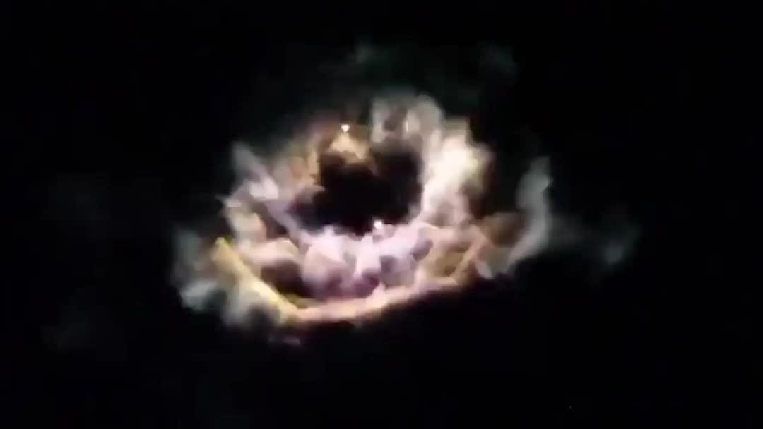 难得的视角!这是SpaceX火箭的画面,拍到了分离瞬间