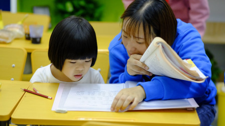 喜欢询问孩子的家长需注意!幼儿园放学后,这5句话要换个方法问