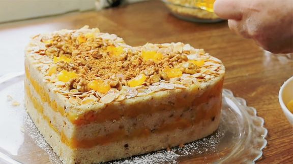 生日蛋糕怎么做?大姨教你在家做生日蛋糕,好吃美味糕端大气