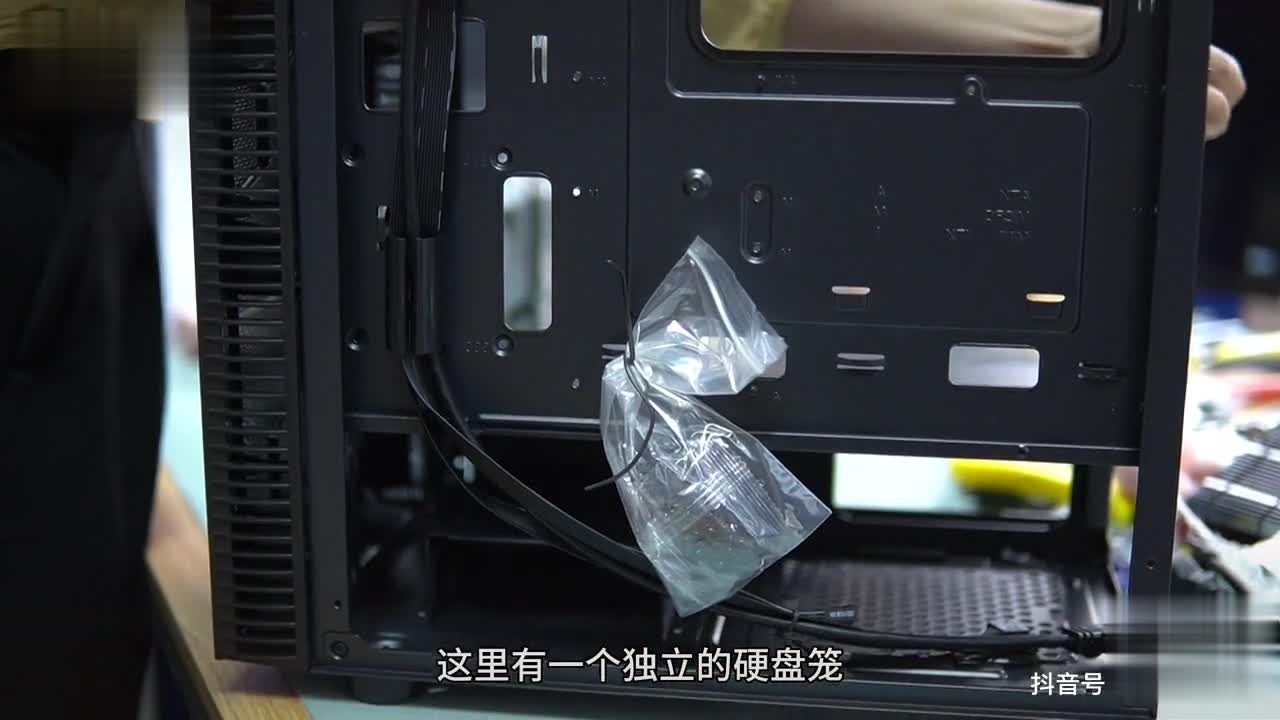 电脑装机不求人-一分钟学会机械硬盘的安装教程 组装电脑 电脑 电脑...