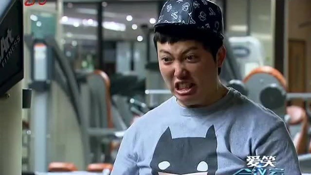 爱笑会议室之学员潜水大挑战 为狗设计衣服_01