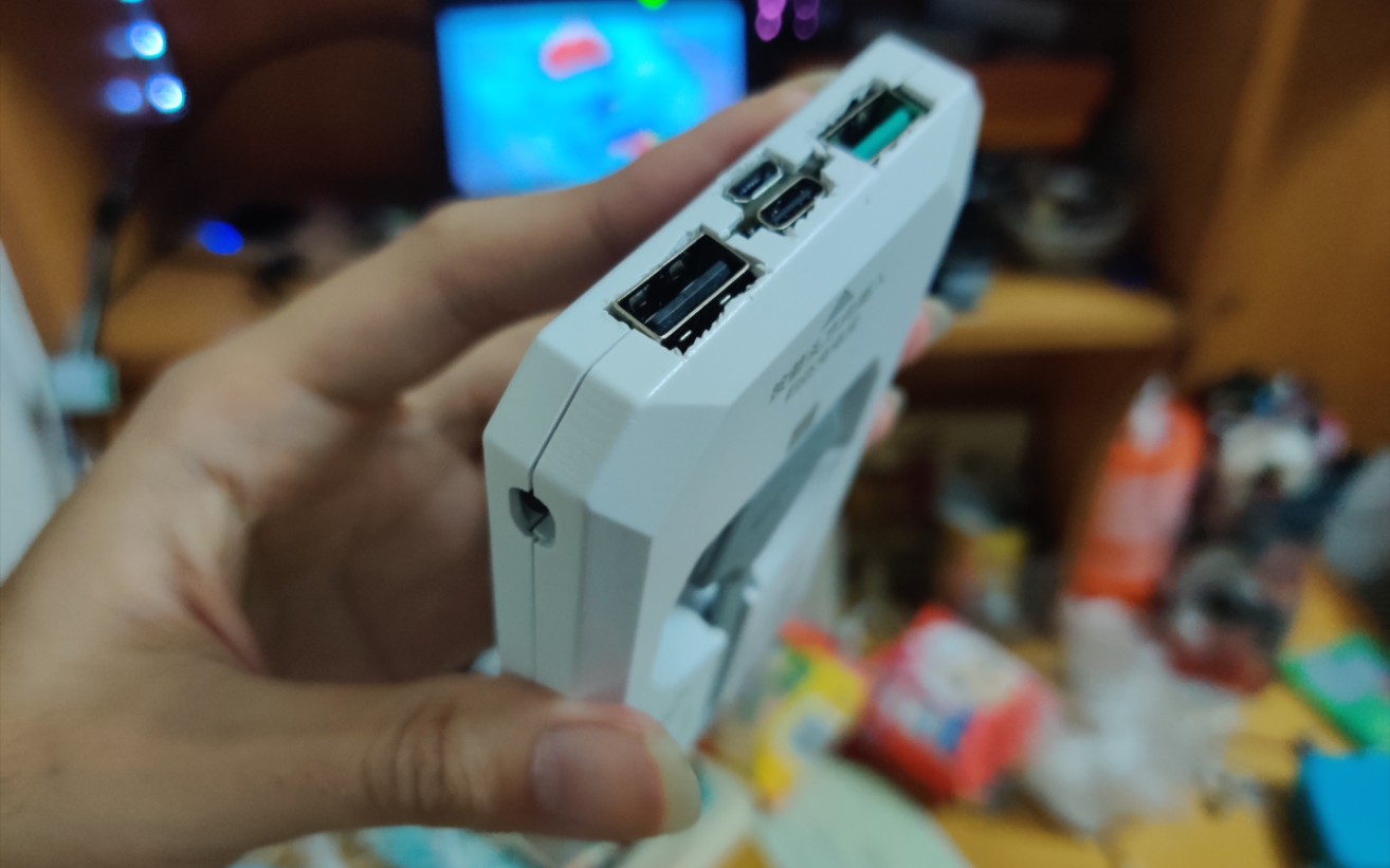 「咩魔改」全功能双向快充共享充电宝