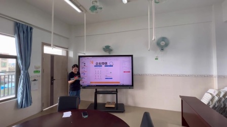 卢颖诗-A12家校交流与合作