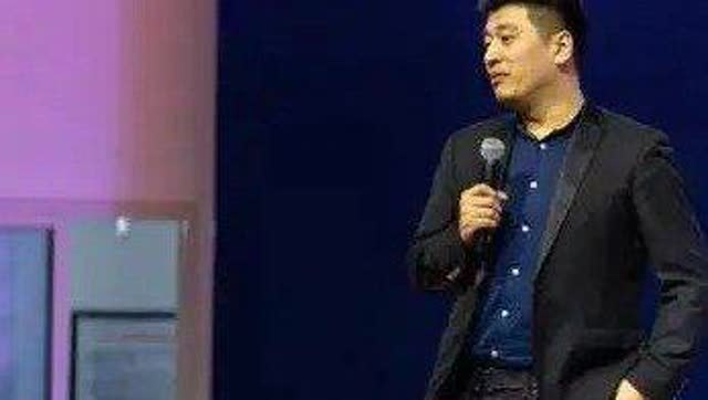 张雪峰:男女比例13比1,全班就一个女生,大二还转专业了?