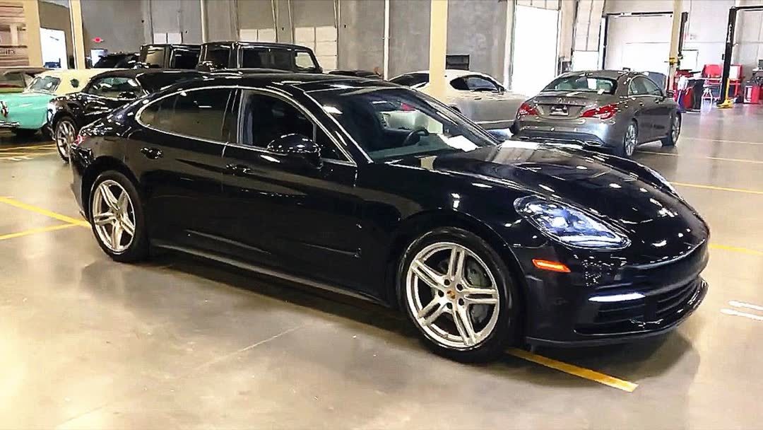 200万的2020款保时捷帕拉梅拉,升起尾翼打开车门,才知道有多帅