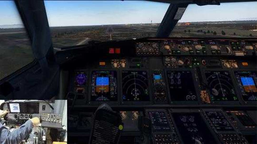 模拟飞行:碰到如此严重颠簸,飞机翅膀都快扇断了