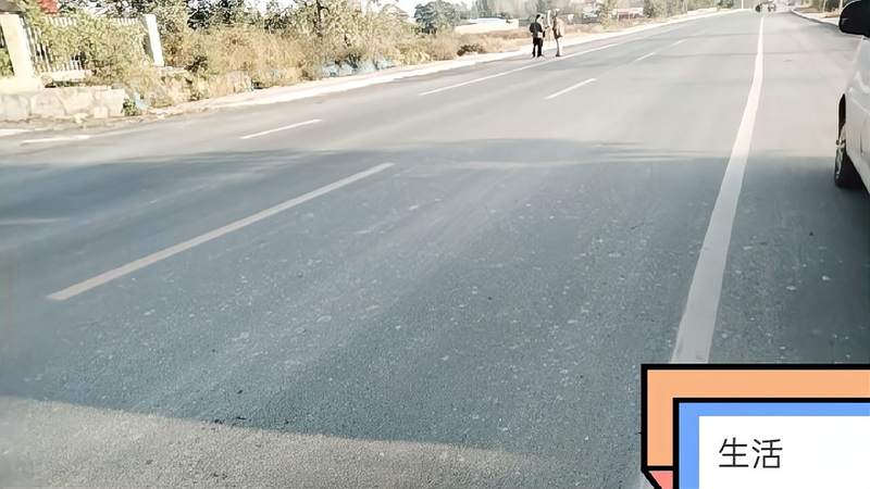 路上巡查测量之前施工的污水井