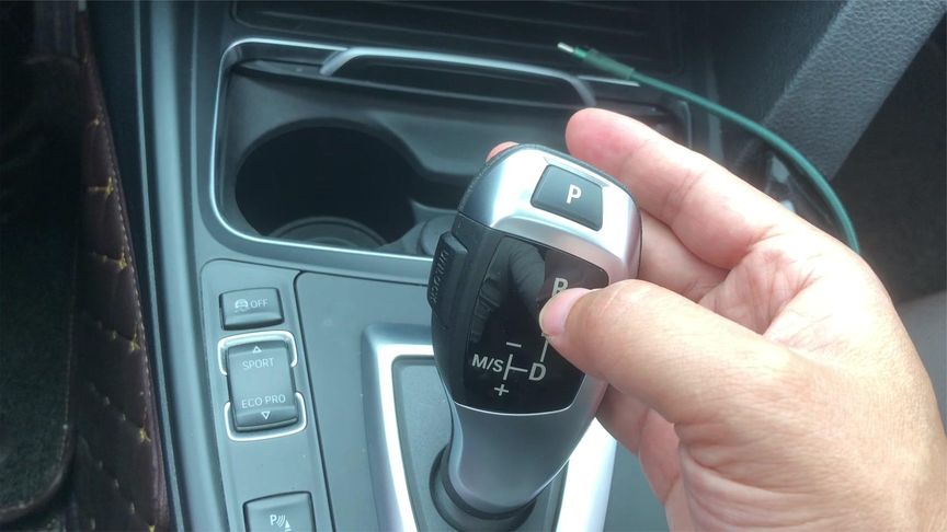 自动挡车的正确操作,从挂挡到停车,全面详细讲解