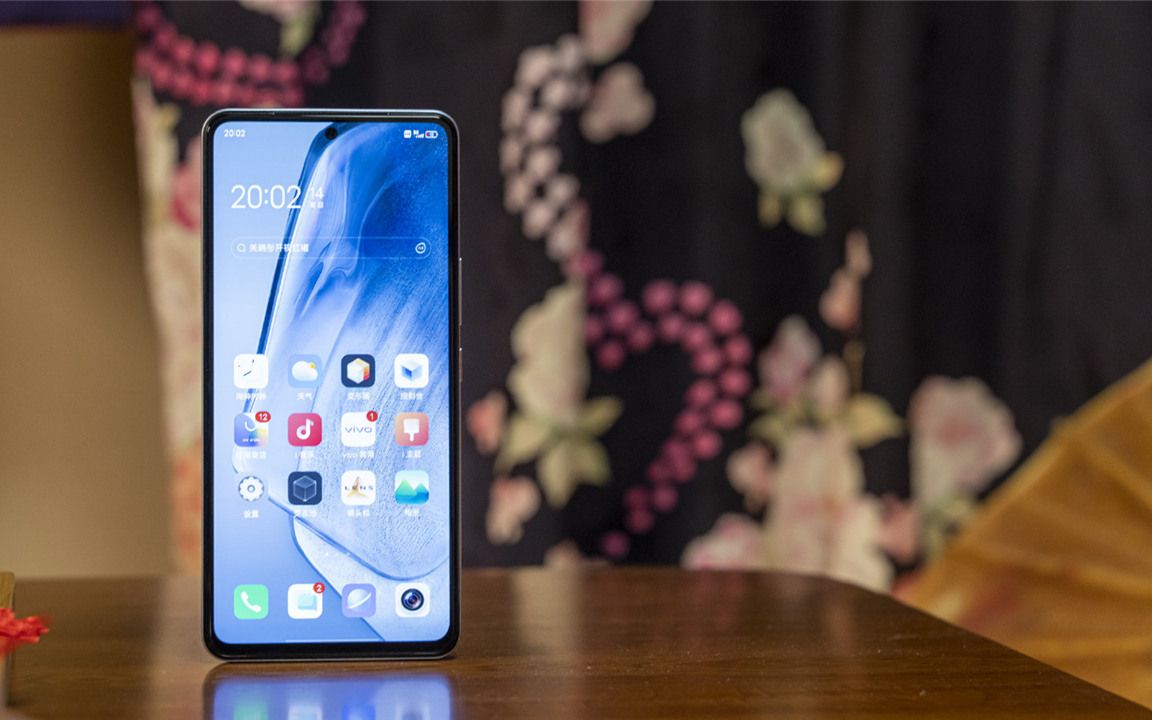 游戏体验感很不同?iQOO Neo5全网通手机