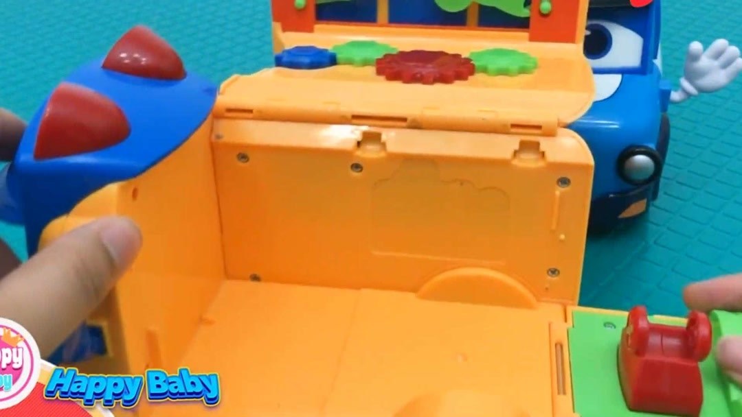 0-3岁宝宝英语启蒙《玩具英语 -边学边玩》百变校巴歌德