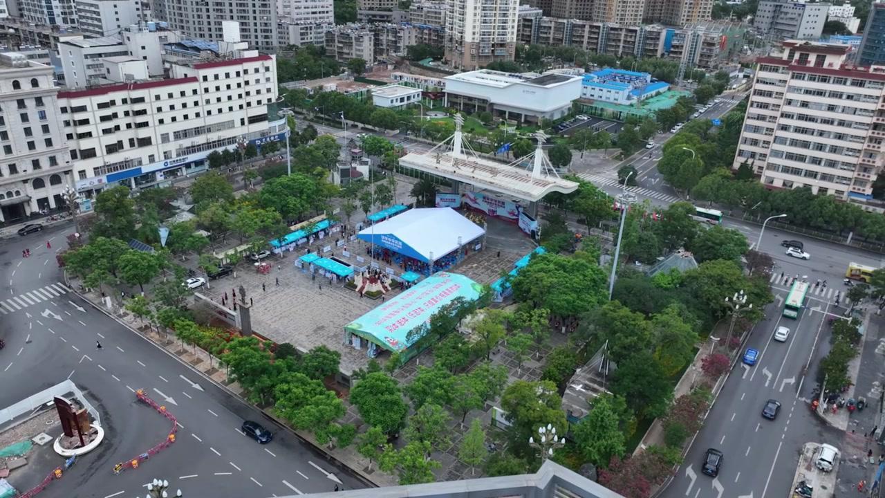 花开云南,移动爱家!由云南移动与云南广播电视台联合主办的第三届"...