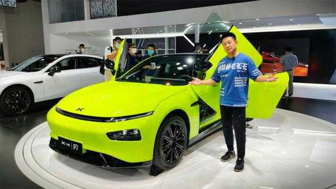 【广州车展】小鹏发布P7旗舰版,搭载靓飞翼门和更精确的计算芯片