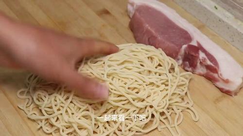 面条这样做真的太好吃了,做法简单味道足,家人有口福了