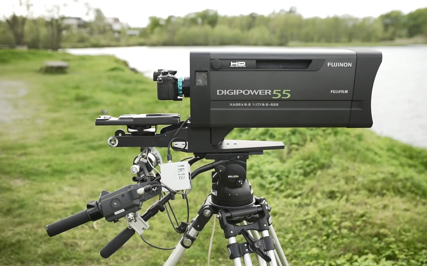 松下 Lumix GH4 + Fujinon XA55 Digipower 电视箱式镜头