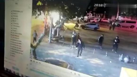 安徽淮北一男子小学时被同学欺负 十多年后纠集数人报复