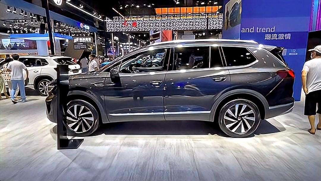 2022成都车展丨七座大尺寸 储物空间丰富 新款一汽-大众揽境亮相